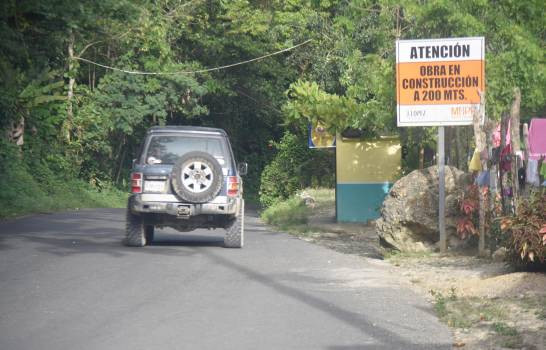 Dirigentes comunitarios se quejan por paralización de la carretera San ... Dirigentes comunitarios se quejan por paralización de la carretera San ...